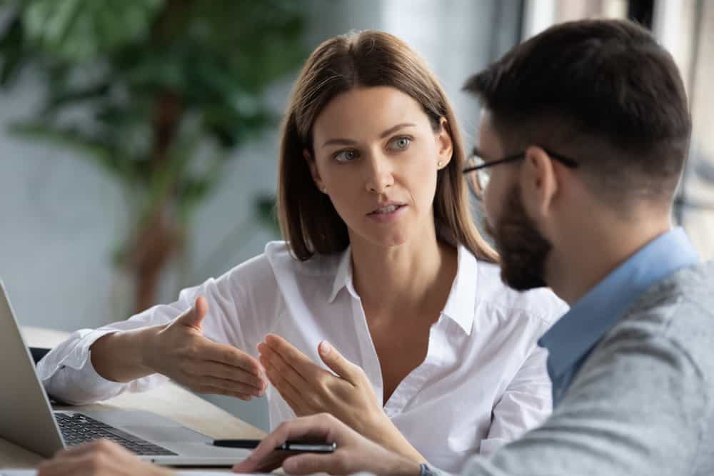 PowerShell Get-Help Command Explained With Examples - Itechguides PowerShell Get-Help Command Explained With Examples - Itechguides