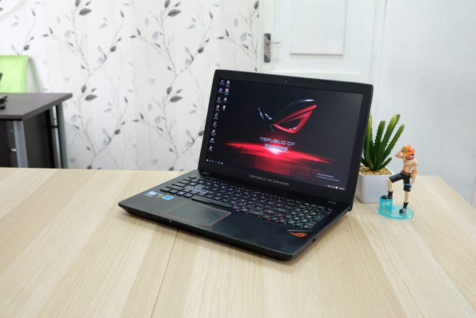 ASUS ROG Zephyrus S15 Review: ROG Zephyrus S Revamped