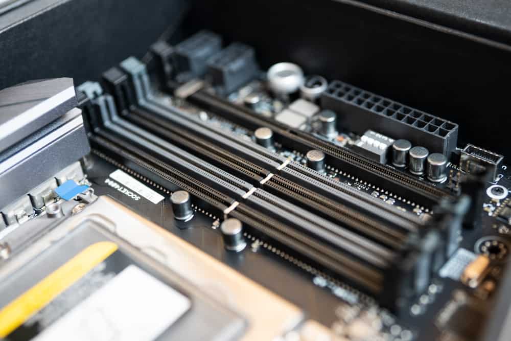 What is PCIe 4.0: Overview, Features, and Pros & Cons