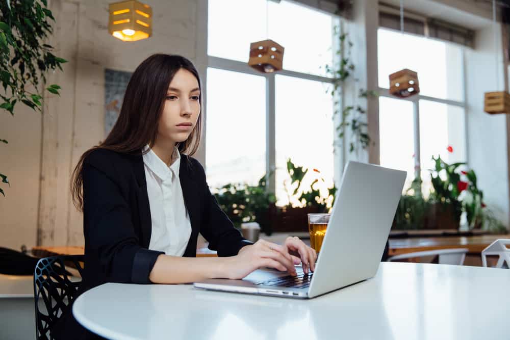 How to Start GIMP on Linux - Itechguides.com